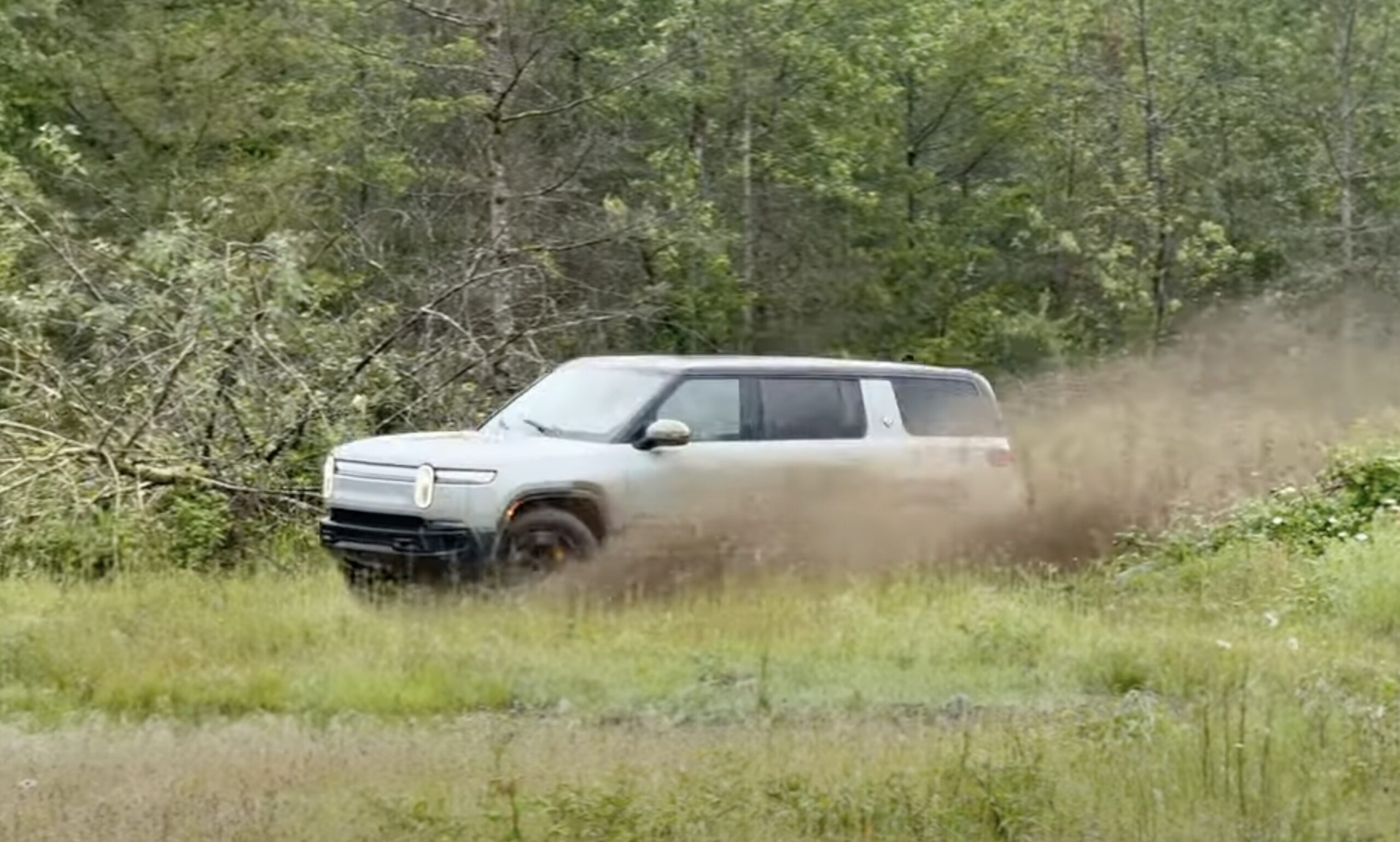 Gen 2 Rivian R1S Off-road Test Drive and R1T Drag Race Video | Rivian ...