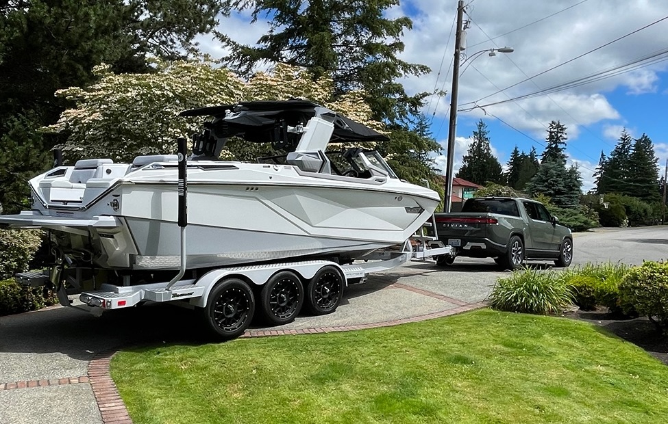 Towing 9000 Lb Boat and Trailer - Results | Rivian Forum - R1T R1S R2 ...