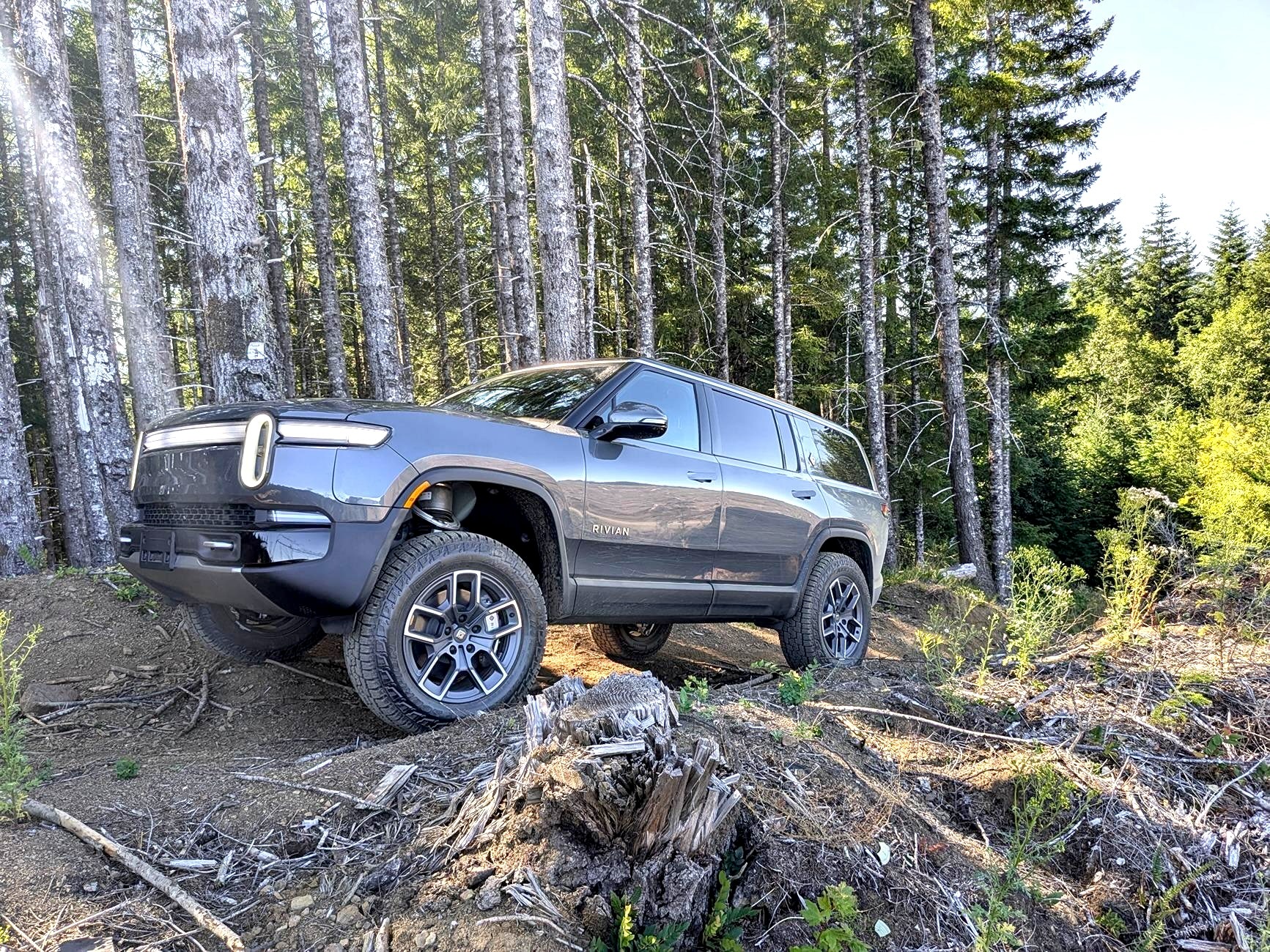 Another 2025 R1S Gen2 Newbie | Rivian Forum - R1T R1S R2 R3 News, Specs ...