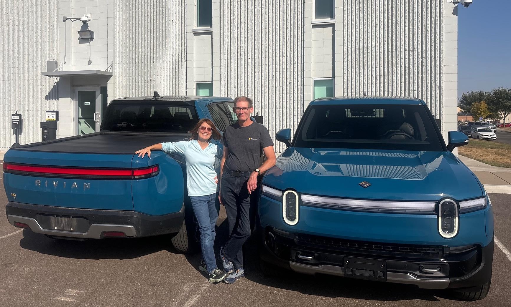 Traded in Gen1 Quad R1T for Gen2 Dual Max Pack R1T -- Reasons, Review ...