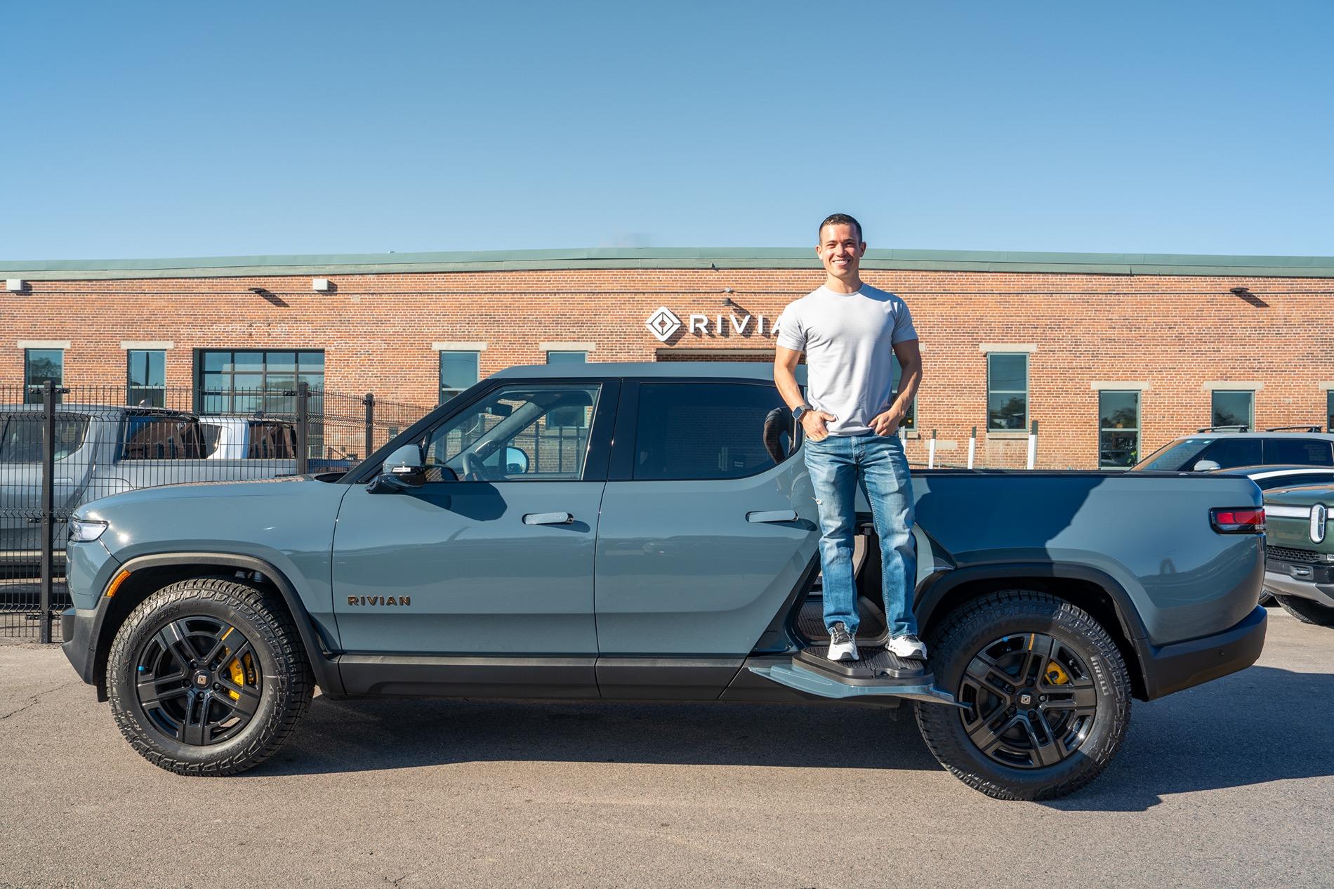 My Gen1 Quad to Gen2 Tri-Max R1T (Storm Blue) Upgrade | Page 2 | Rivian ...