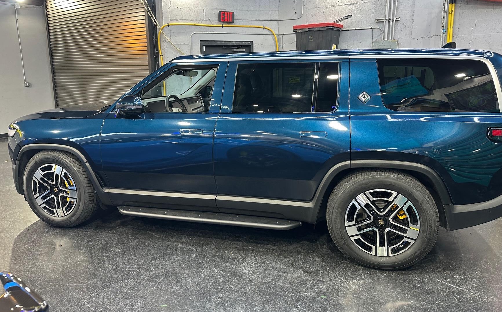 First Everything Wrapped R1S (probably) | Rivian Forum - R1T R1S R2 R3 ...