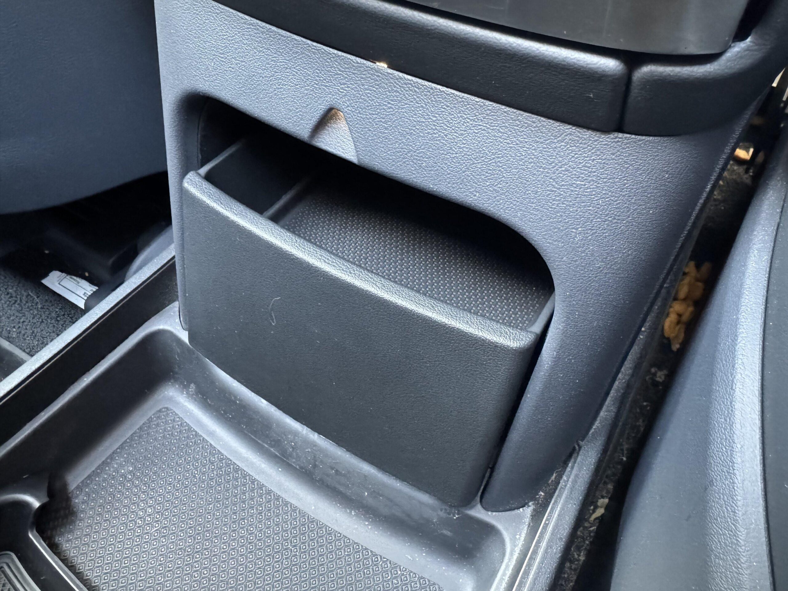 New Rivian OEM drawer installed on Gen1 | Rivian Forum - R1T R1S R2 R3 ...