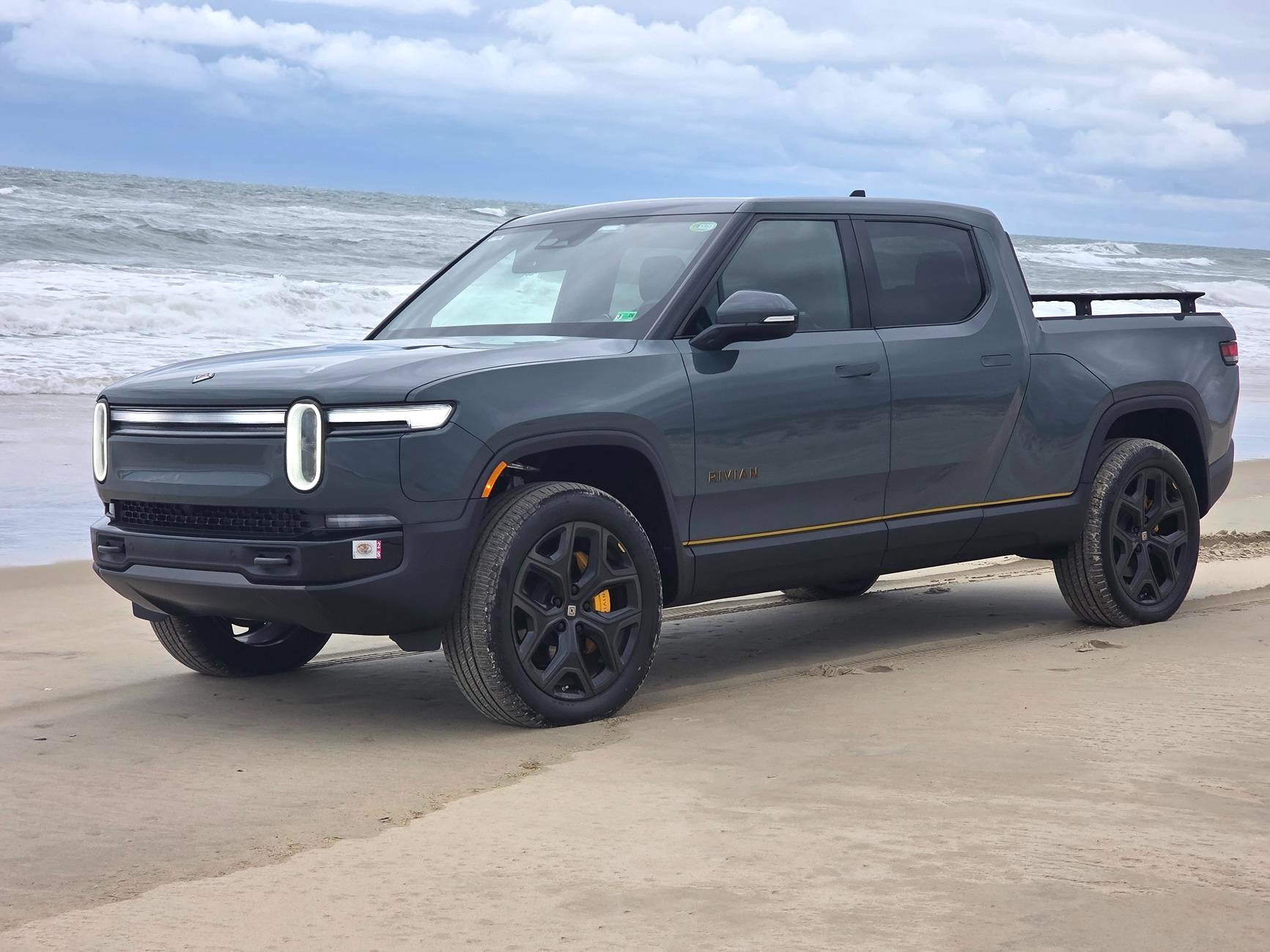 Front appearance improvement with vinyl on front light bar + side ...