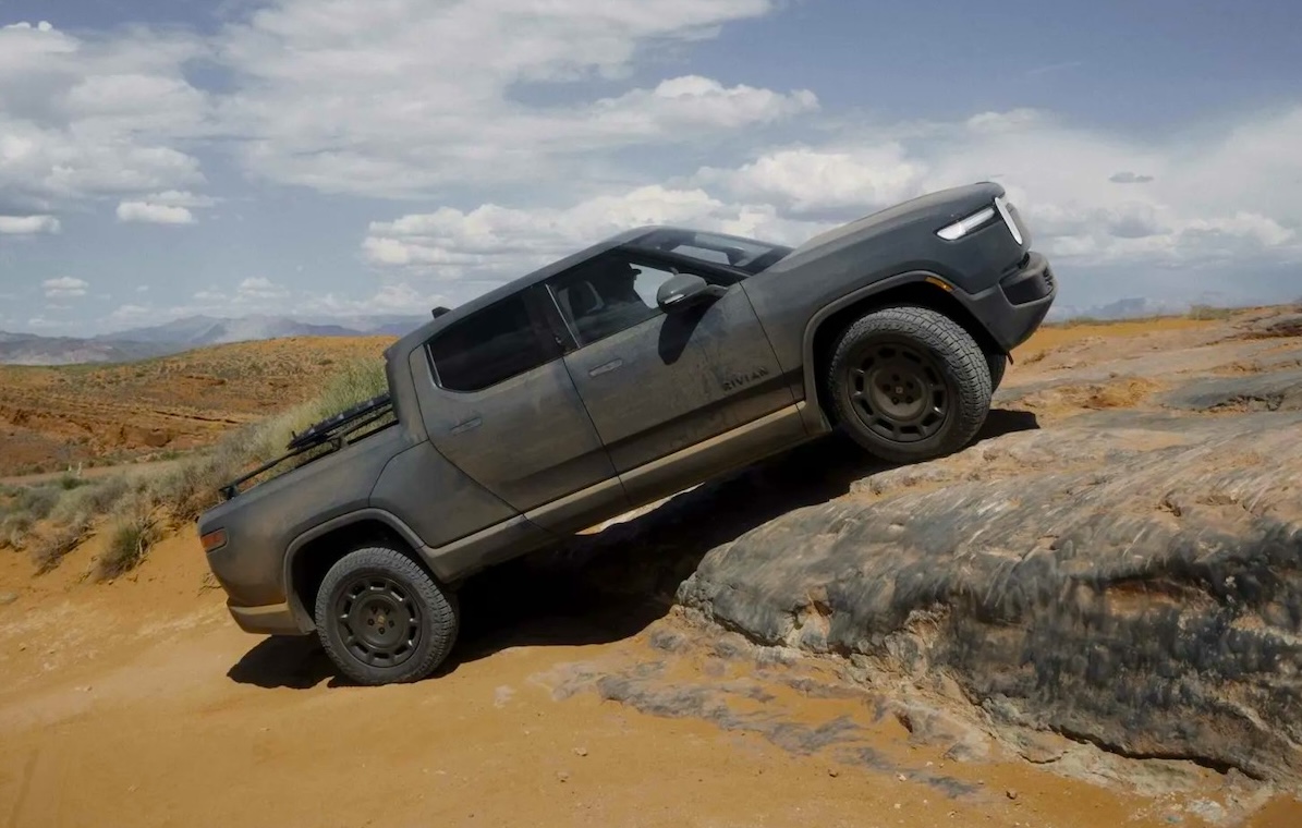 2026 Quad-Motor R1S / R1T Officially Revealed (Specs & Price) | Rivian ...